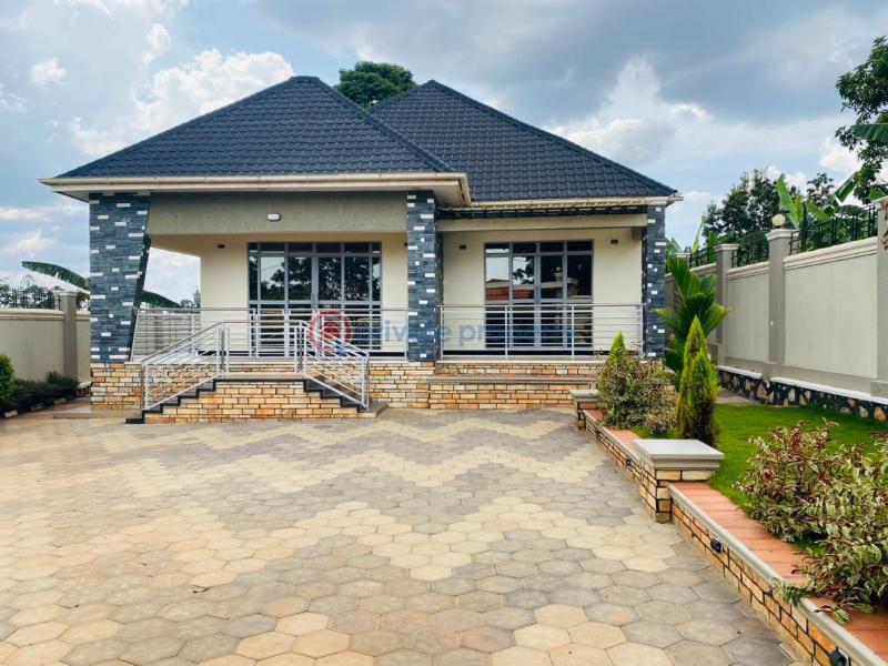 3 bedroom Villa For Sale Kitende Lumuli Entebbe Road Kampala Central ...