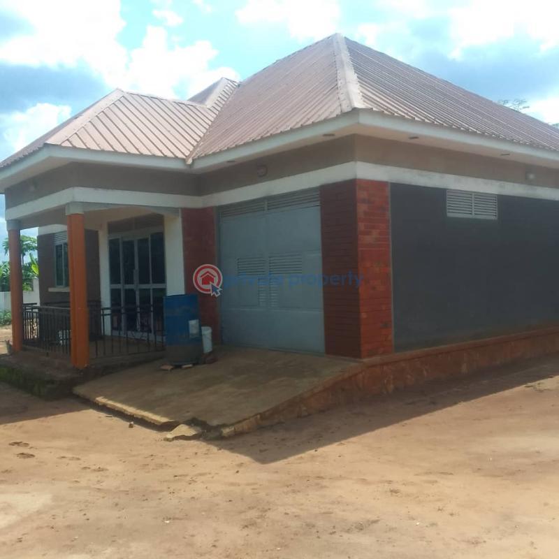 3 bedroom Bungalow For Sale Namayamba Wakiso Central (PID: 8PABVE ...