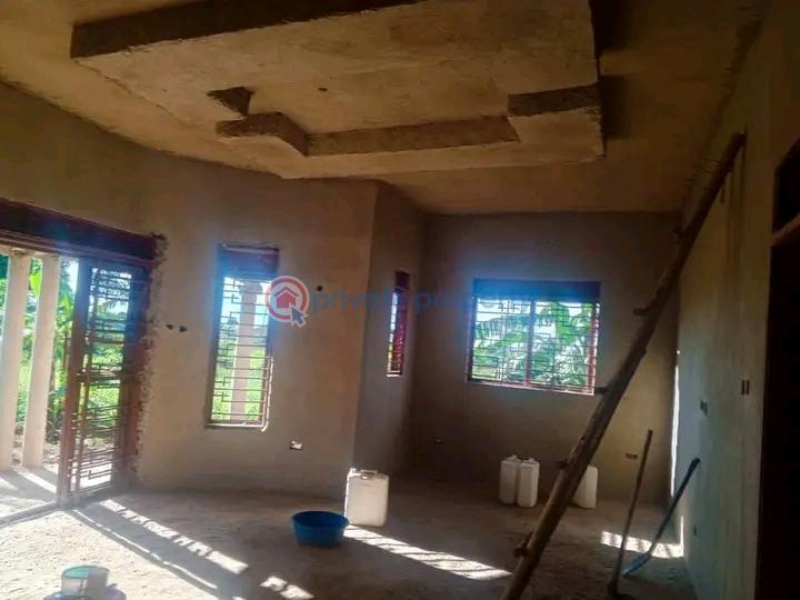 4 bedroom Bungalow For Sale Matugga Road Kampala Central (PID: 9PABVC ...
